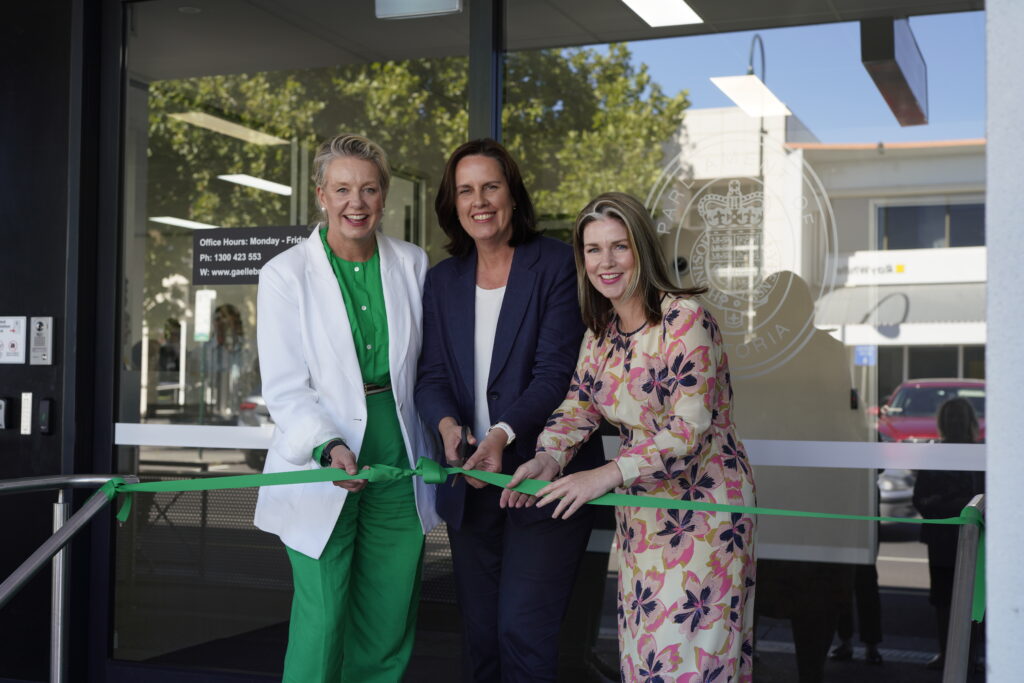 Ribbon cut on MP’s new office - McIvor Times