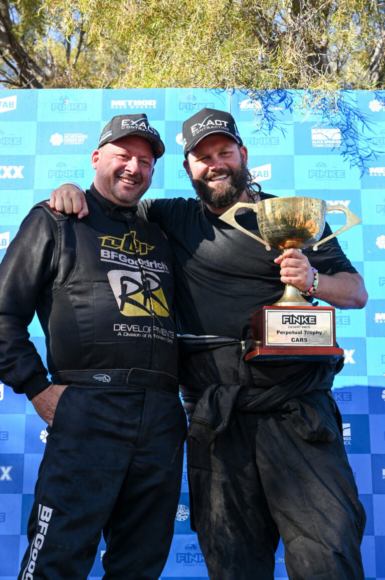 Travis Robinson claims Finke Desert Race crown - Byron Coast Times